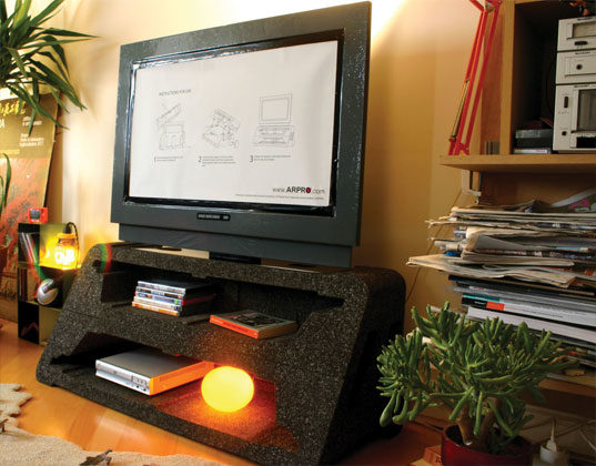 TV PACKAGING TURNS INTO TV STAND, Tom Ballhatchet, Eco TV stand ...