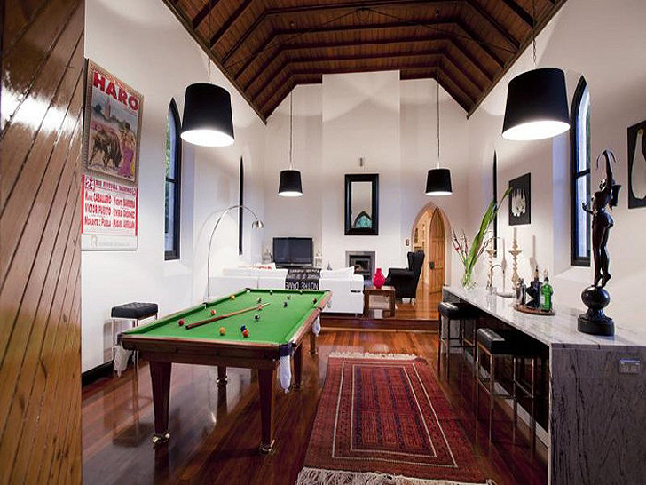 Historic Australian church is transformed into a modern residence