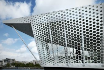 Electrolux's Mobile Cube Restaurant Lands in London Just In Time for ...