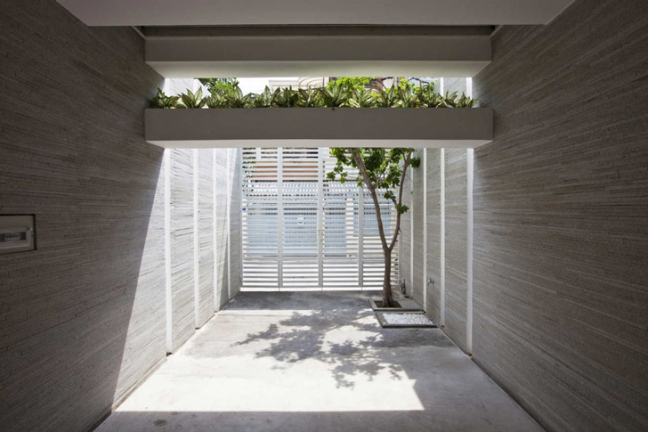 Vo Trong Nghia's 'Stacking Green' House is an Urban Oasis Completely ...