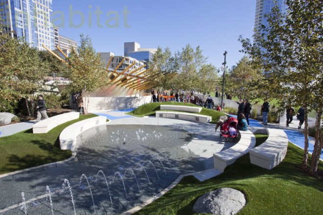 Klyde Warren Park Adds Much-Needed Green Space Atop the I-35 Freeway in ...
