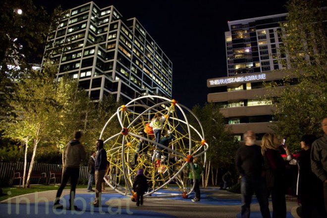Klyde Warren Park Adds Much-Needed Green Space Atop the I-35 Freeway in ...