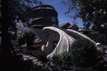 Sea Creatures and Dinosaurs Inspire a Virtually Indestructible Home in ...