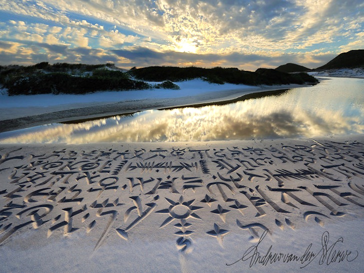 Artist Etches Beautiful Beach Calligraphy into South African Sands