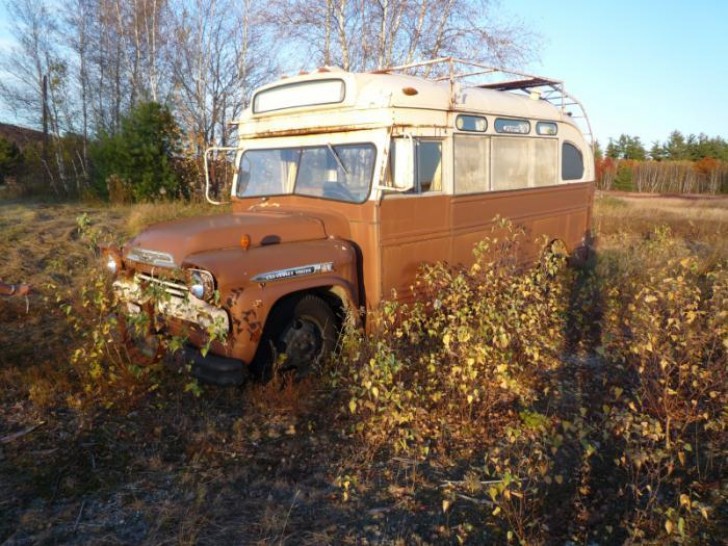 Winkelman Architecture Chevrolet Viking Bus Makeover | Inhabitat ...