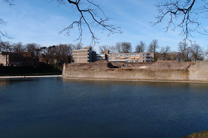 Floating Wooden Bridge Lets You Walk on Water to a Centenary Fortress ...