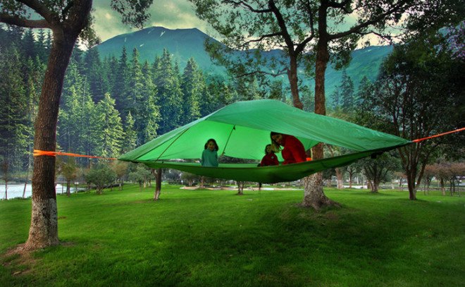 Tentsile's new Vista tree tent creates triple-decker treehouses in the sky