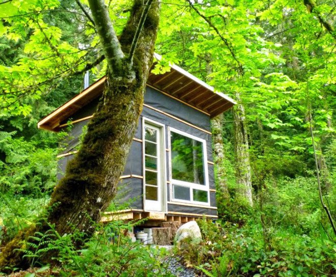 Man builds the Transforming Tiny Home for less than $500