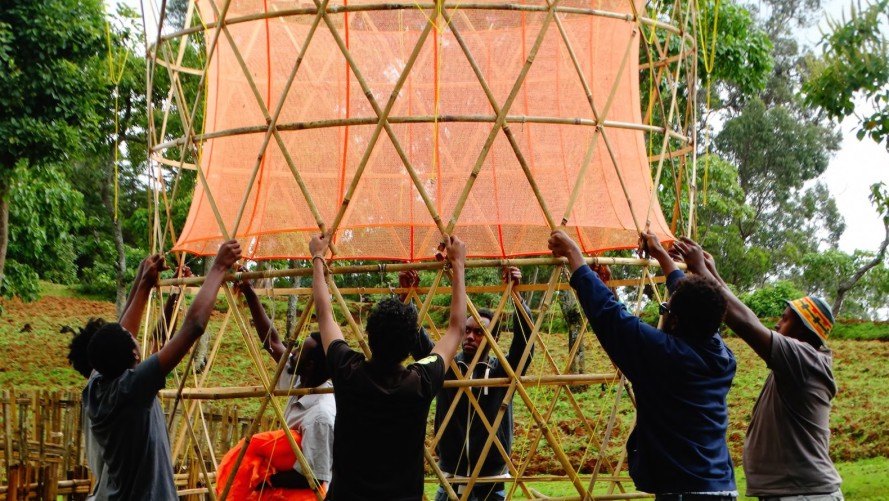 Warka Water tower that pulls drinking water from thin air wins World ...
