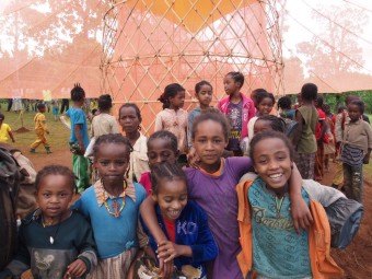 Warka Water tower that pulls drinking water from thin air wins World ...