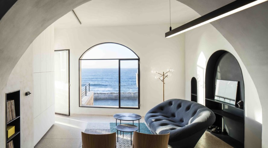 Centuries-old apartment in Israel transformed into a remarkable modern ...