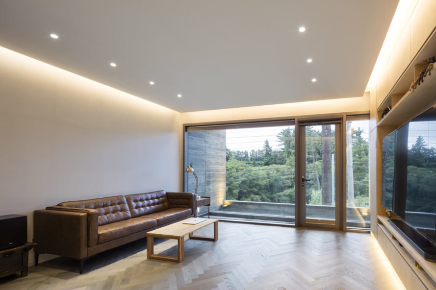 Moon Hoon’s funky new home captures sunlight on Jeju Island
