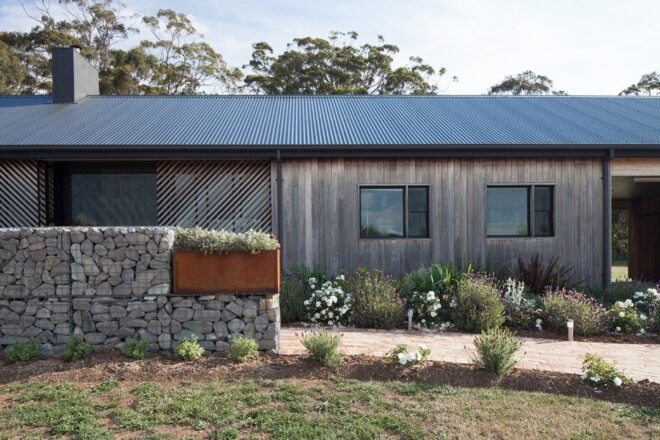 Modern farmhouse-inspired dwelling in Melbourne is largely self-sufficient