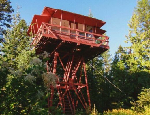 1950s fire lookout tower in rural Idaho is converted into dreamy Airbnb ...