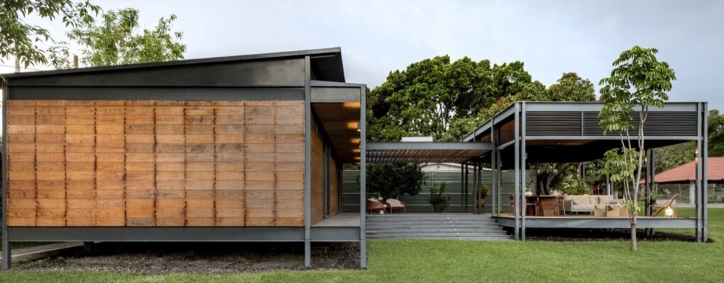 Chic prefab home annex pops up with speed and efficiency in Mexico