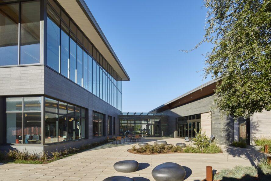 LEED Platinum-certified Half Moon Bay Library targets net-zero energy