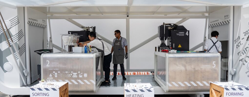 Trashpresso is the first mobile plastic upcycling platform