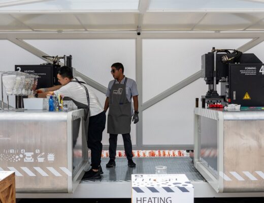Trashpresso is the first mobile plastic upcycling platform